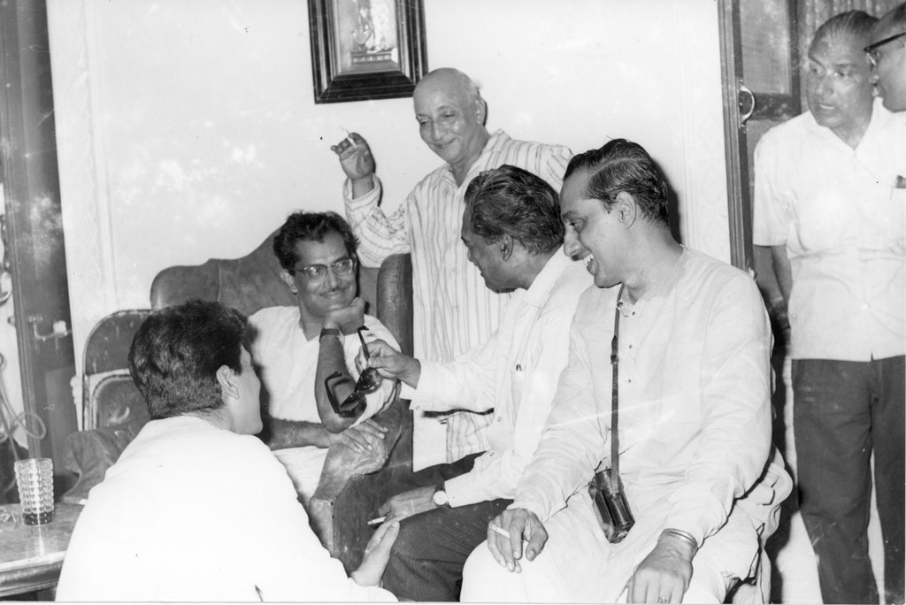 Hrishikesh Mukherjee / Hrishikesh Mukherjee - Bollywood Photos