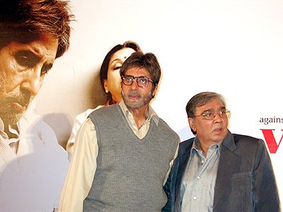 At the promos - Amitabh Bachchan and Prakash Mehra / Viruddh ...