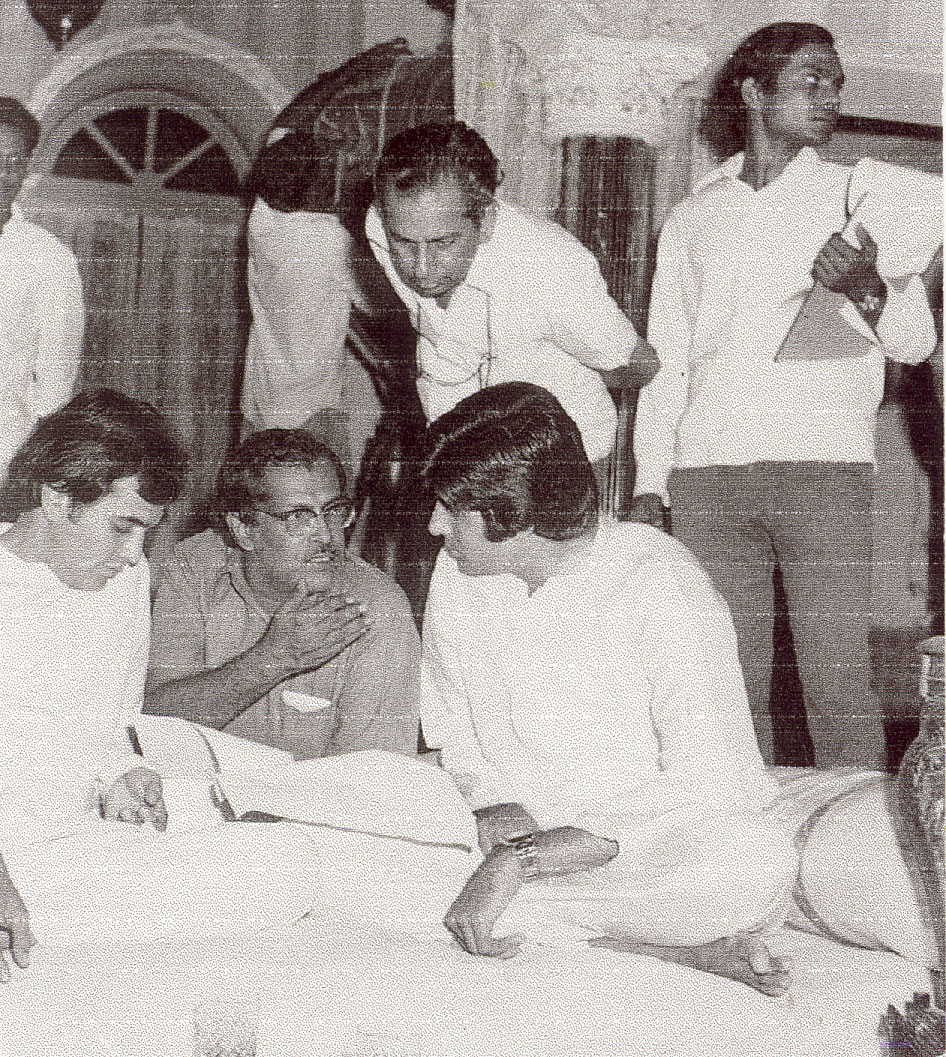 Hrishikesh Mukherjee / Hrishikesh Mukherjee - Bollywood Photos