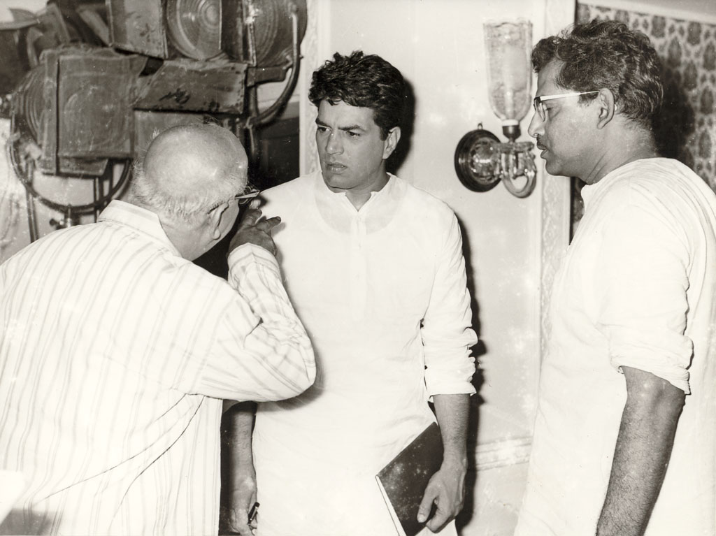 Hrishikesh Mukherjee / Hrishikesh Mukherjee - Bollywood Photos