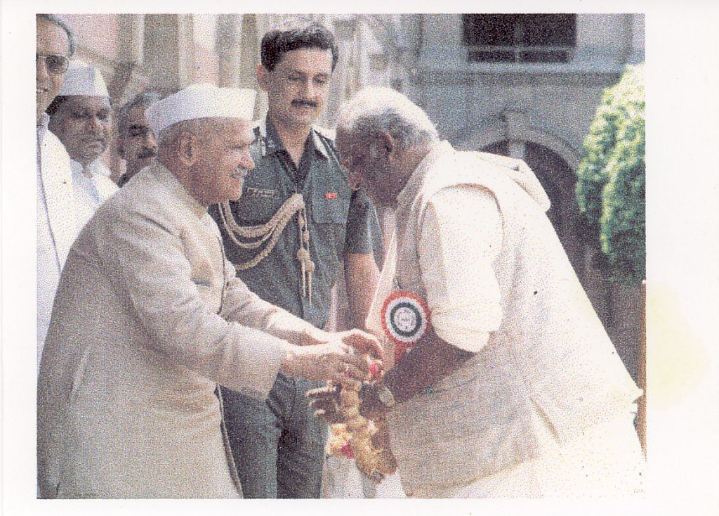 Hrishikesh Mukherjee / Hrishikesh Mukherjee - Bollywood Photos