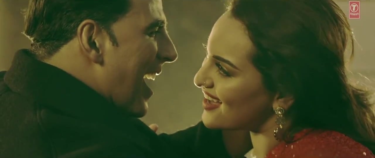 Akshay Kumar, Sonakshi Sinha in Har Kisi Ko song from movie Boss / Boss ...