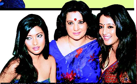 moon.daughters1 / moon moon sen - Bollywood Photos