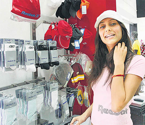 Anusha / Anusha - Bollywood Photos