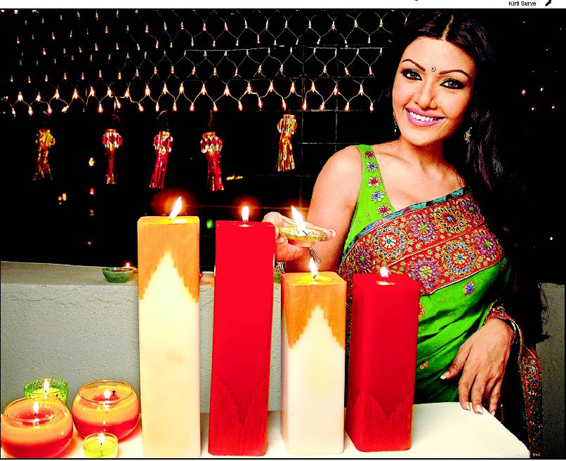 Koena Mitra / Koena Mitra - Bollywood Photos