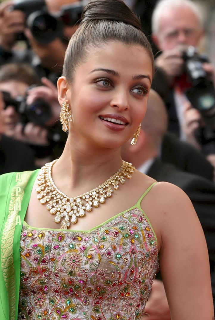 Aishwarya Rai / Aishwarya Rai - Bollywood Photos