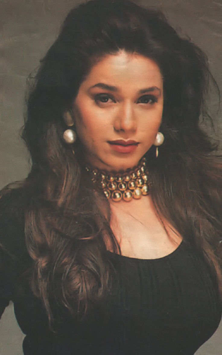 Neelam Kothari / Neelam Kothari - Bollywood Photos