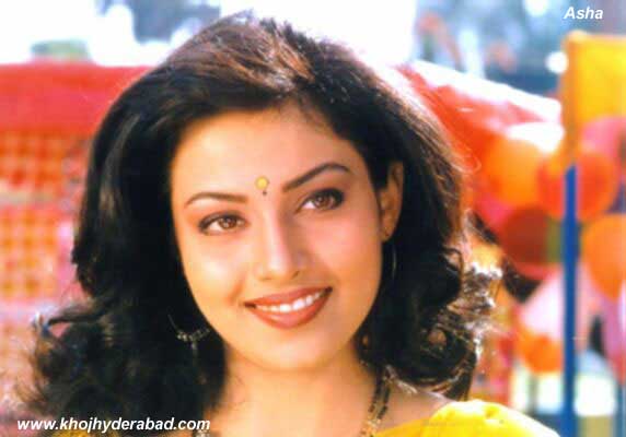 Asha Saini / Asha Saini - Bollywood Photos