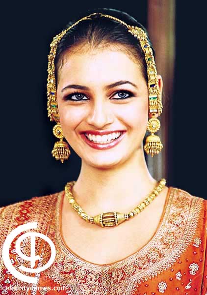 Diya Mirza / Dia Mirza - Bollywood Photos