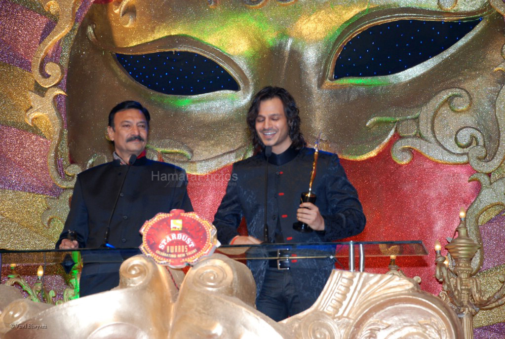 Suresh Oberoi, Vivek Oberoi at the MAX Stardust Awards 2008 on 27th Jan ...