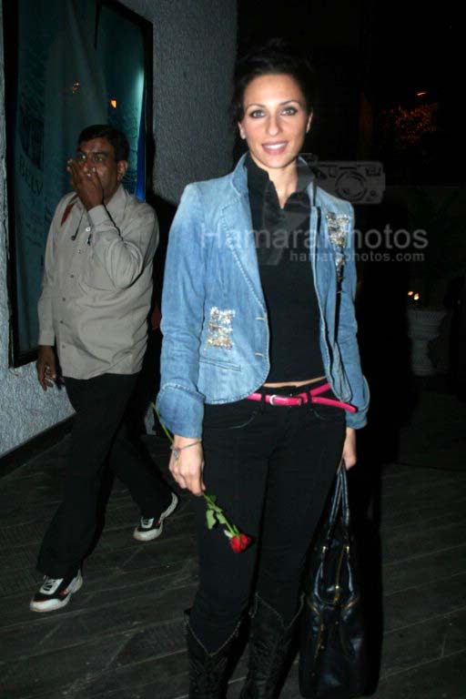 Rozza Catalano at Shaurya Movie Premiere / Rosa Catalano - Bollywood Photos