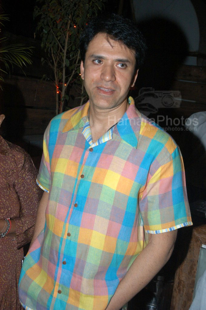 Sooraj Thapar at Sumeet Raghavans TV Bash in Mainland China, Andheri on ...