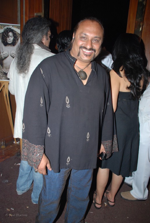 Leslie Lewis at the launch of Rolligstone magazine in Hard Rock Cafe on ...