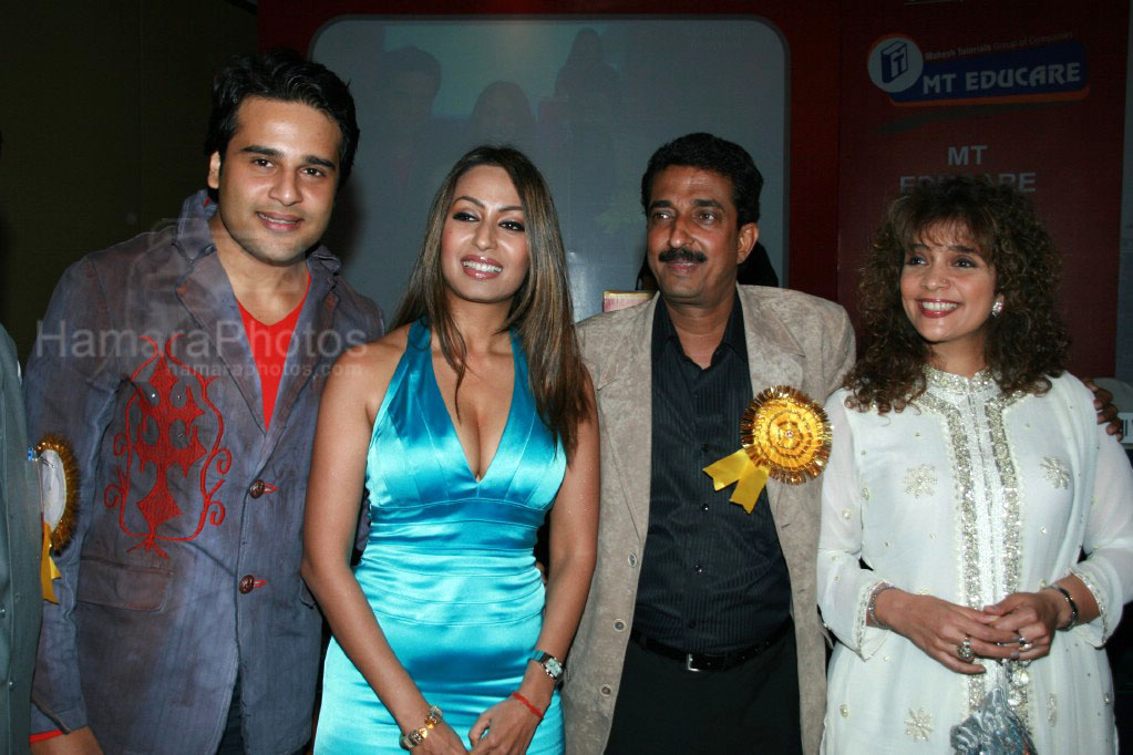 Krishna,Kashmira Shah,Peenaz Masani at The All India Achievers ...