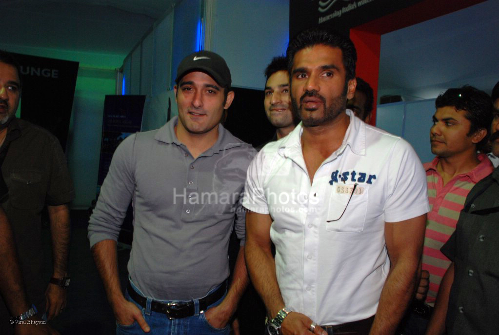 Akshaye Khanna, Sunil Shetty at Samira Mumbai International Boat show ...