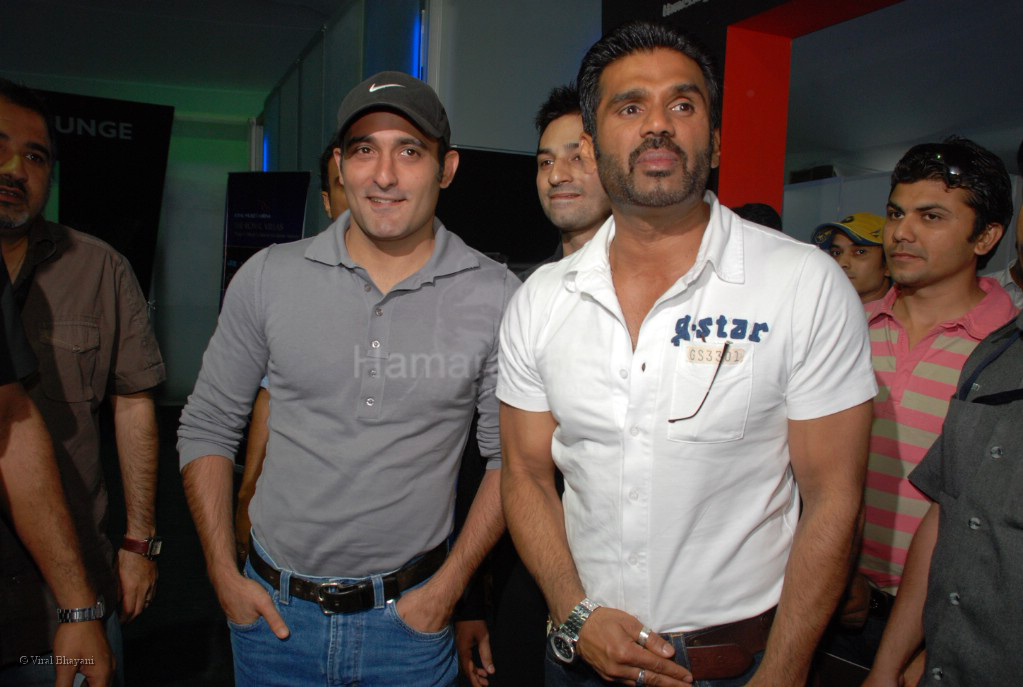 Akshaye Khanna, Sunil Shetty at Samira Mumbai International Boat show ...