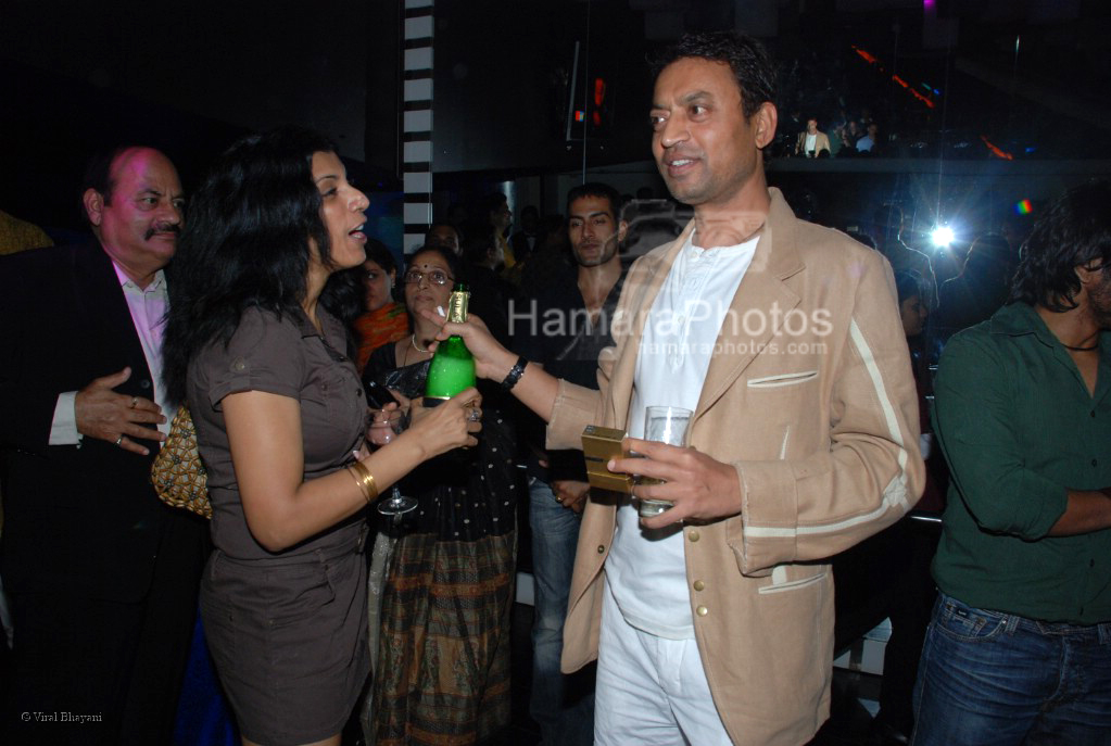 Irfan Khan at director Neeraj Pathak's birthday bash in Sahara Star on ...