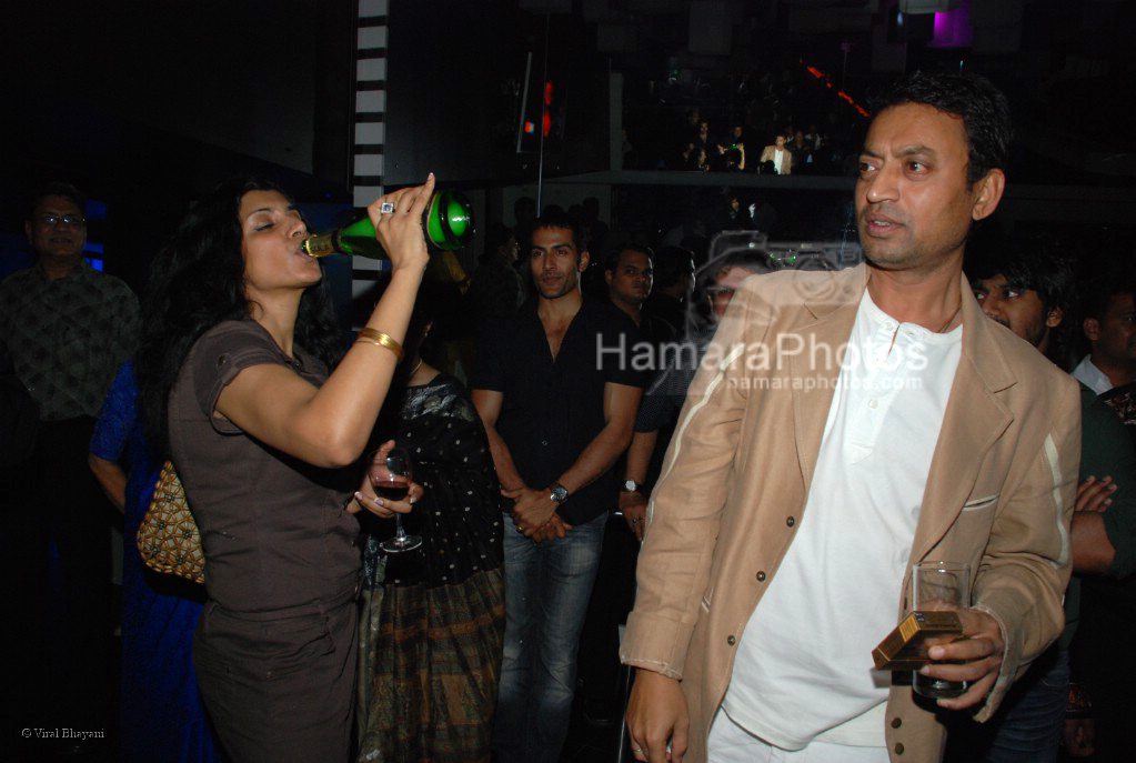 Irfan Khan at director Neeraj Pathak's birthday bash in Sahara Star on ...