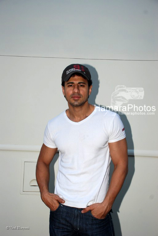 Aryan Vaid at Rozza Catalano's item song for film Desh Drohi in Film ...