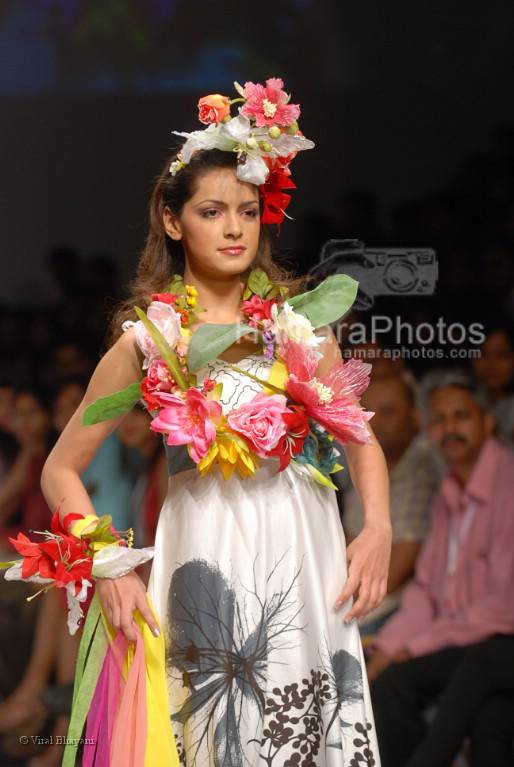 Model at Lakme Fashion Week Ramp Walk for Portico on March 29th 2008 ...