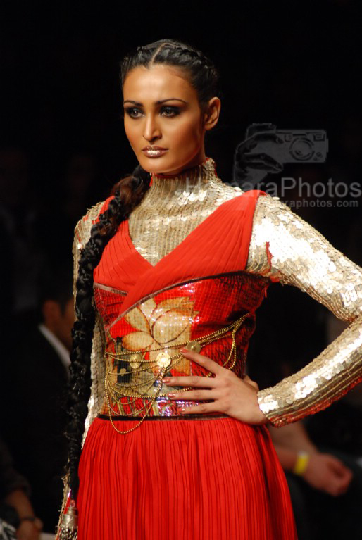 Model at Lakme Fashion Week Ramp Walk for JJ Valaya on March 29th 2008 ...