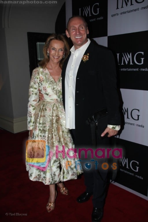 Gregory David Roberts Wife