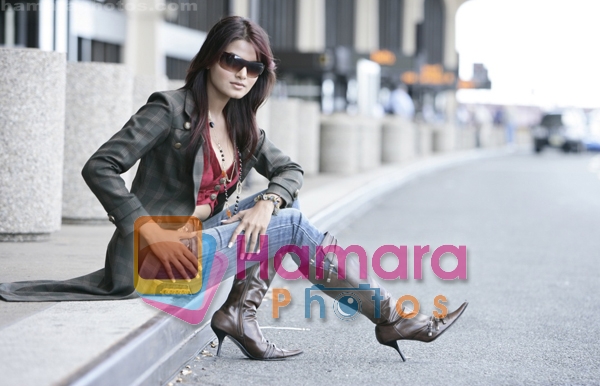 Monishka Gupta, Jimmy Shergill in Hastey Hastey / Hastey-Hastey ...