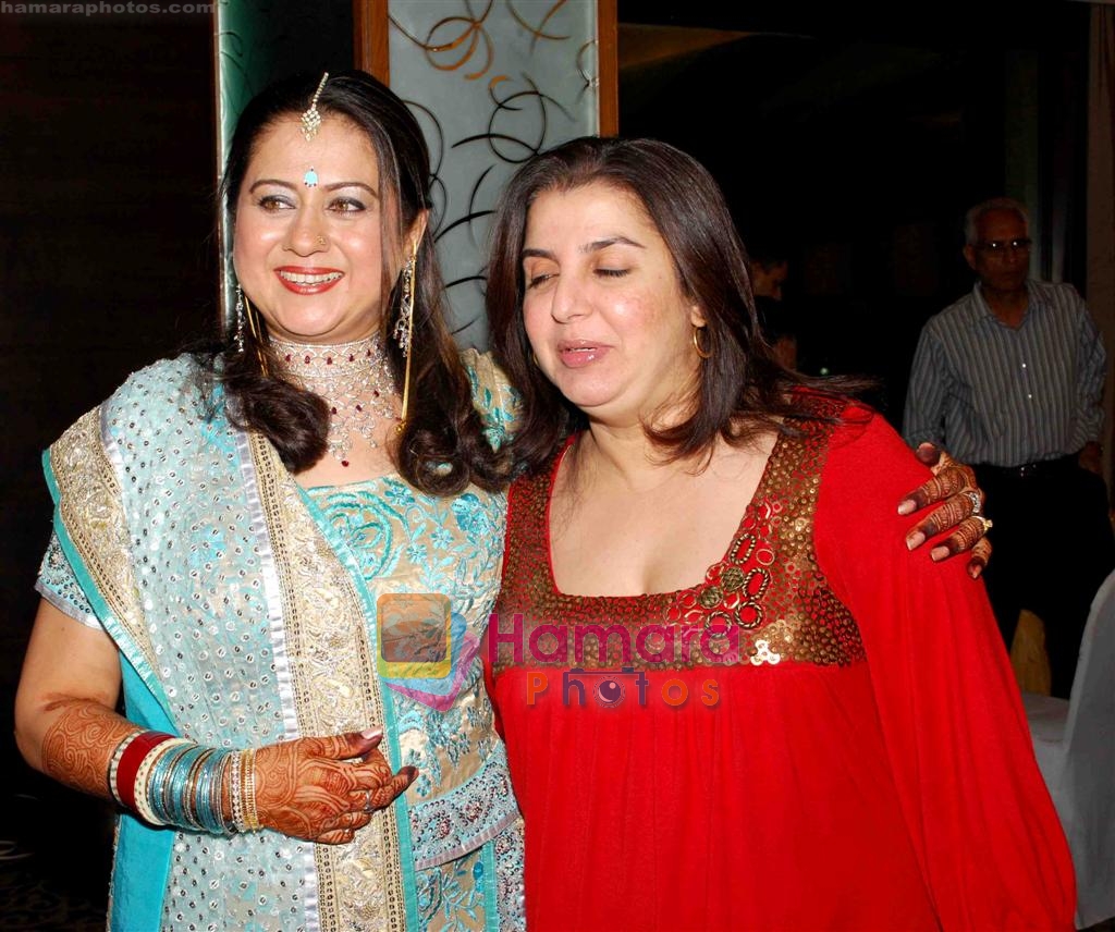Farah Khan at the wedding reception of Priti Sapru in Sun N Sand on ...