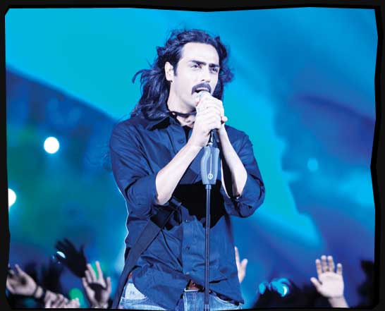 Arjun Rampal in a still from the movie Rock On / Rock On - Bollywood Photos