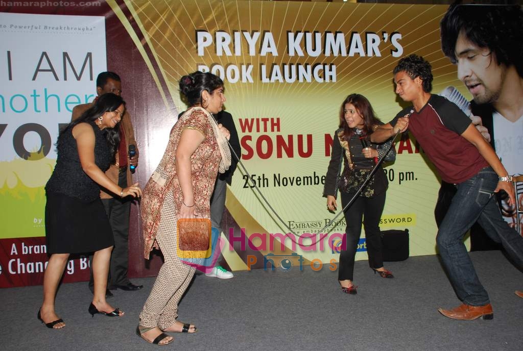 Priya Kumar at the launch of Priya Kumar's book in Mumbai on 25th Nov ...