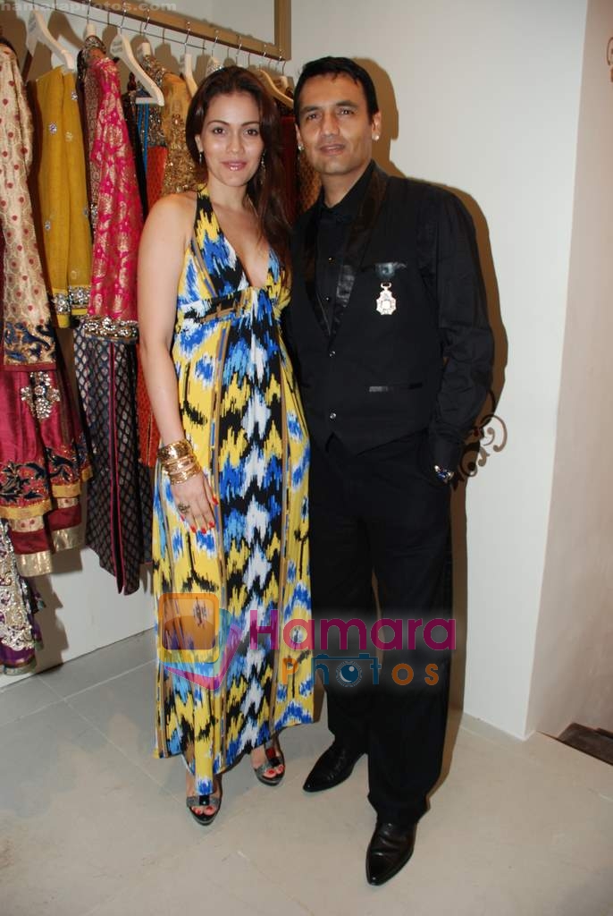 Marc Robinson at the Launch of Vikram Phadnis boutique with Malaga ...