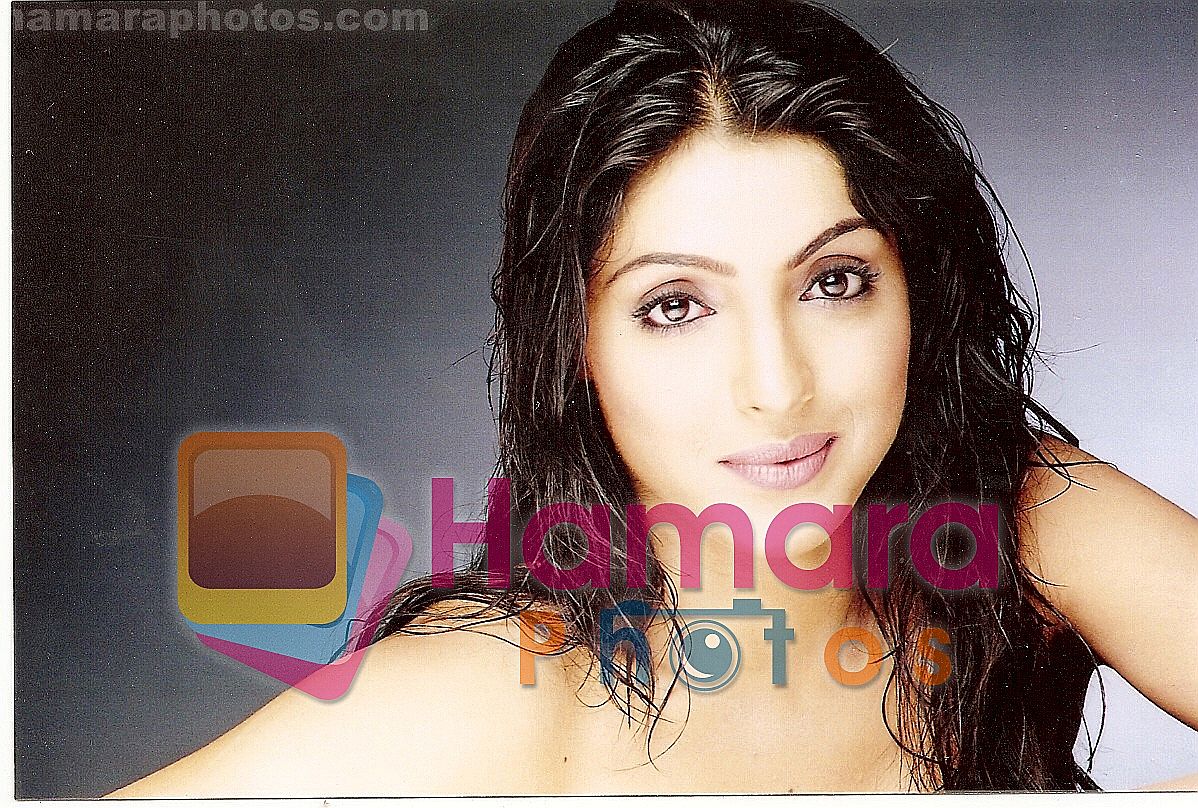 Shieva Munjal ~0 / Shieva Munjal - Bollywood Photos