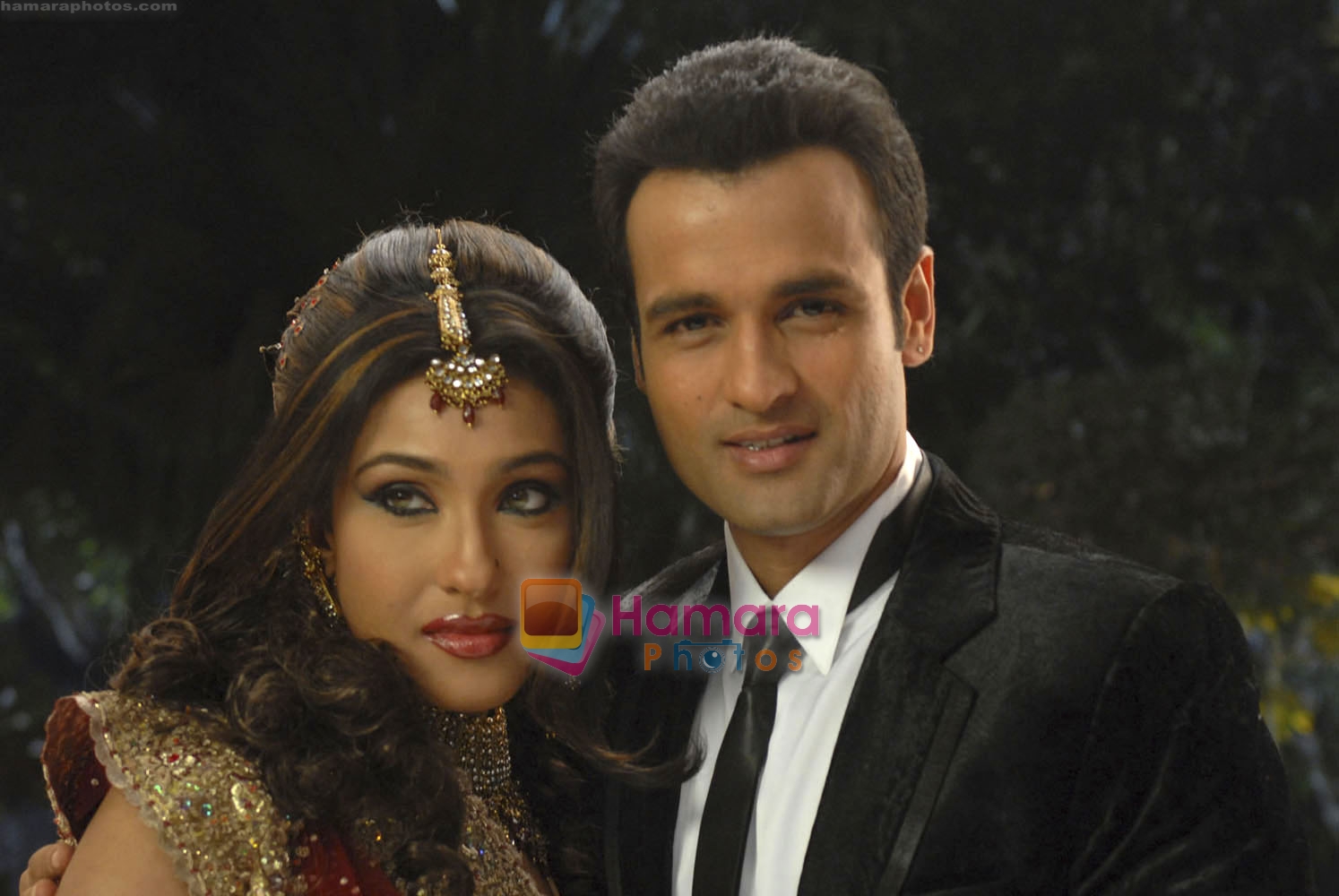 Rituparna Sengupta, Rohit Roy in the still from movie Mittal Vs Mittal ...