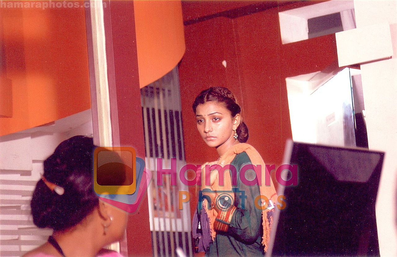 DEEPAL SHAW - VARIED AVTAARS / Deepal Shaw - Bollywood Photos