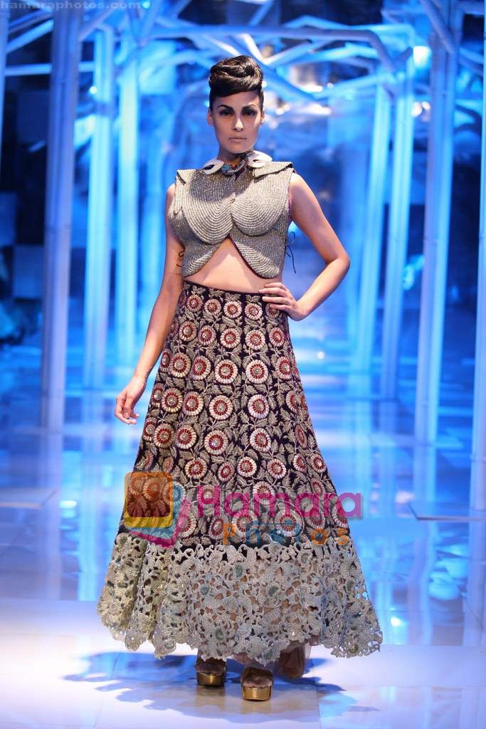 Model walk the ramp for Anamika Khanna Show at Pearls Delhi couture ...