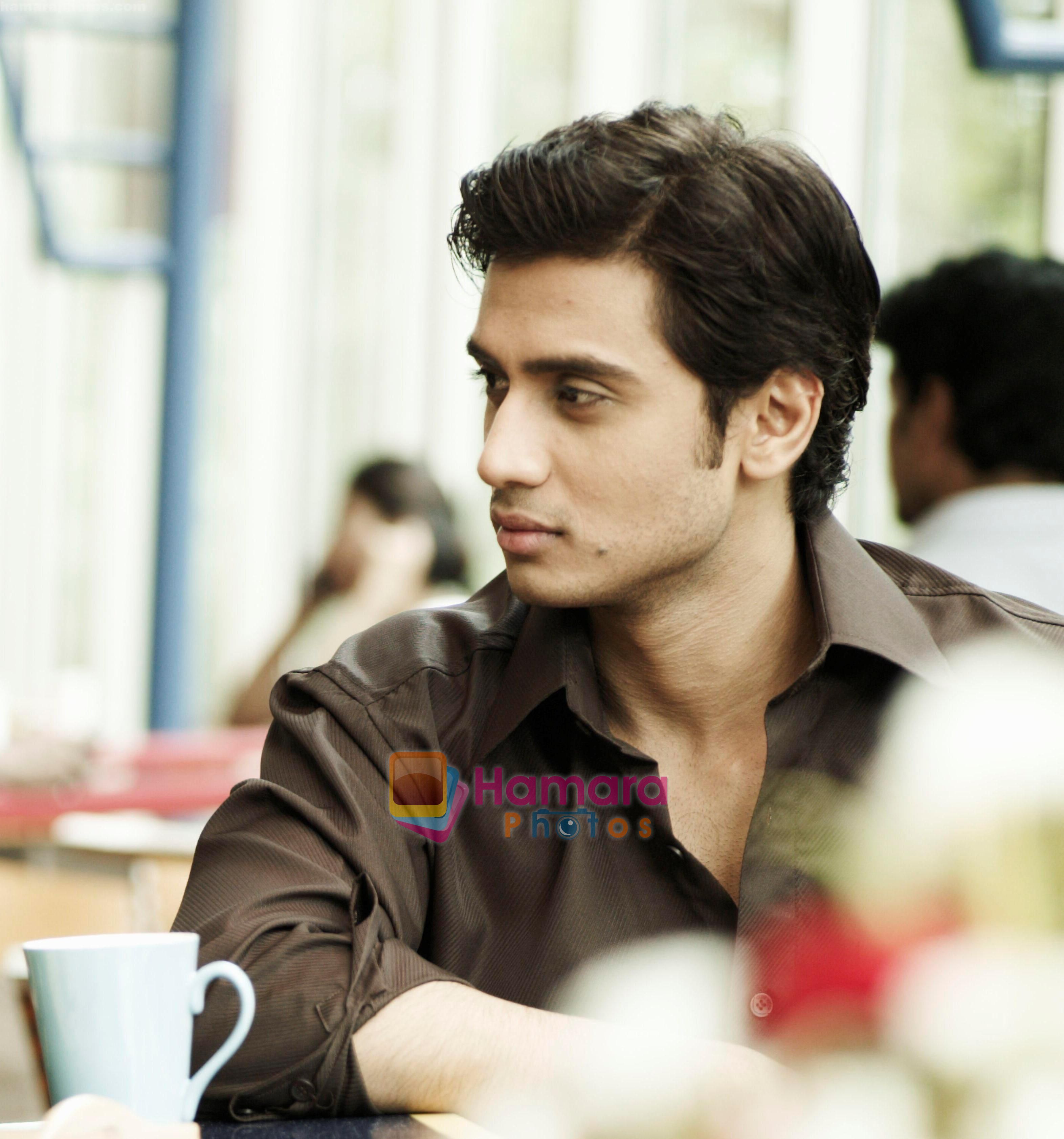 Shiv Pandit / Shiv Pandit - Bollywood Photos