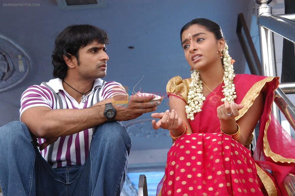 Duniya Movie Stills / Duniya Movie Stills - Bollywood Photos