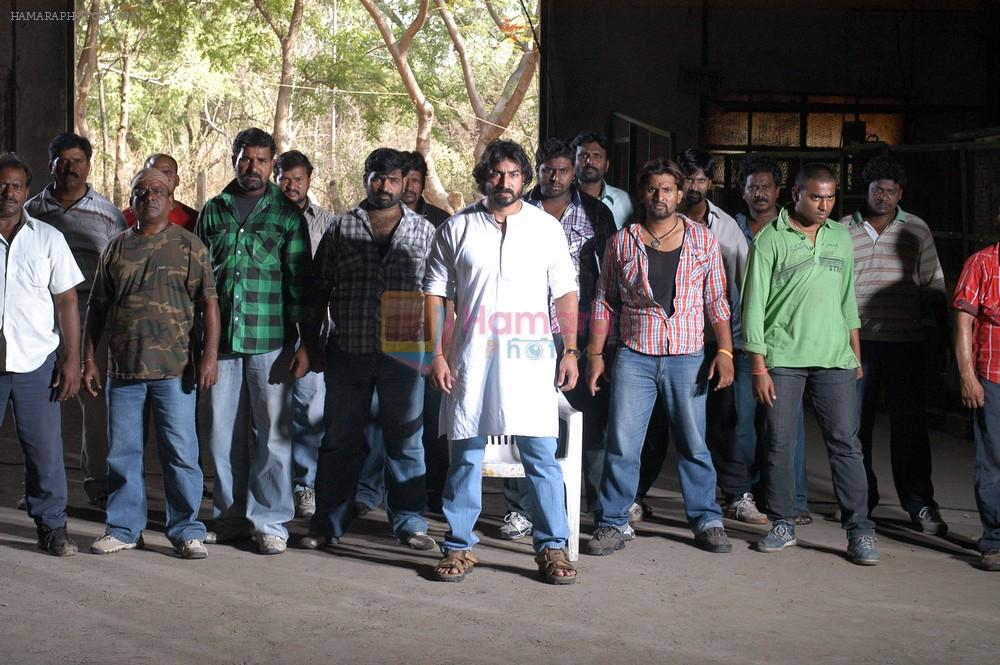 Duniya Movie Stills / Duniya Movie Stills - Bollywood Photos