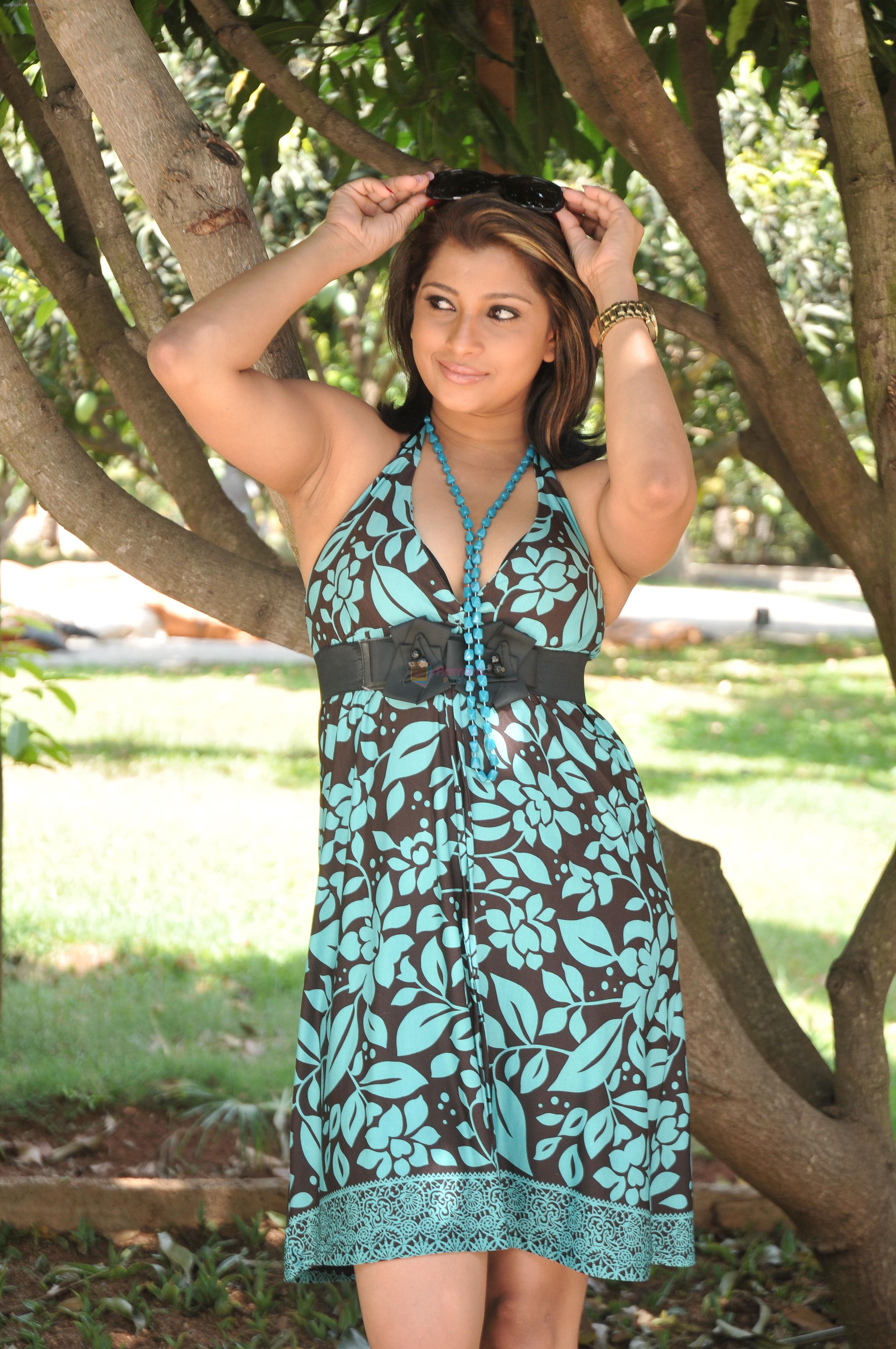 Nadeesha Hemamali Glamour Shoot on 20th April 2010 / Nadeesha Hemamali ...