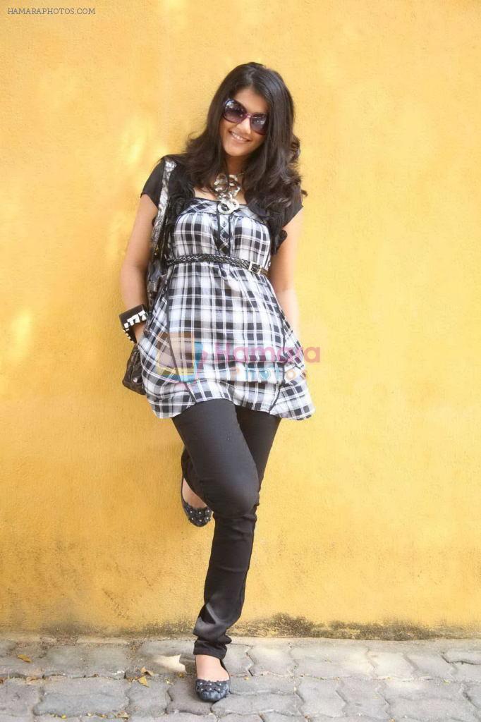 Tapsi Glam Shoot / Taapsee Pannu - Bollywood Photos