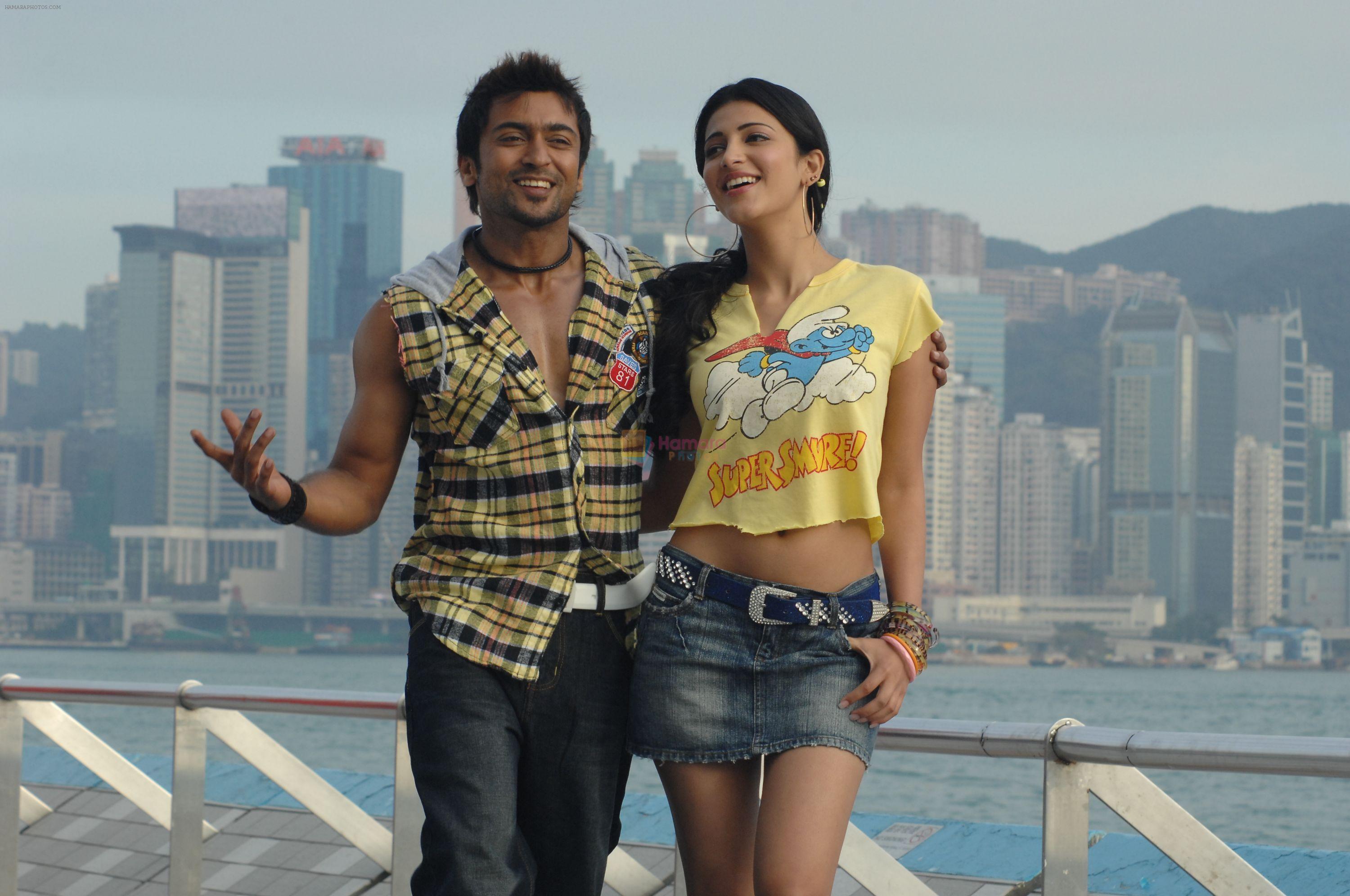 Suriya, Shruti Haasan in 7aum Arivu Movie Stills / 7aum Arivu (7th ...