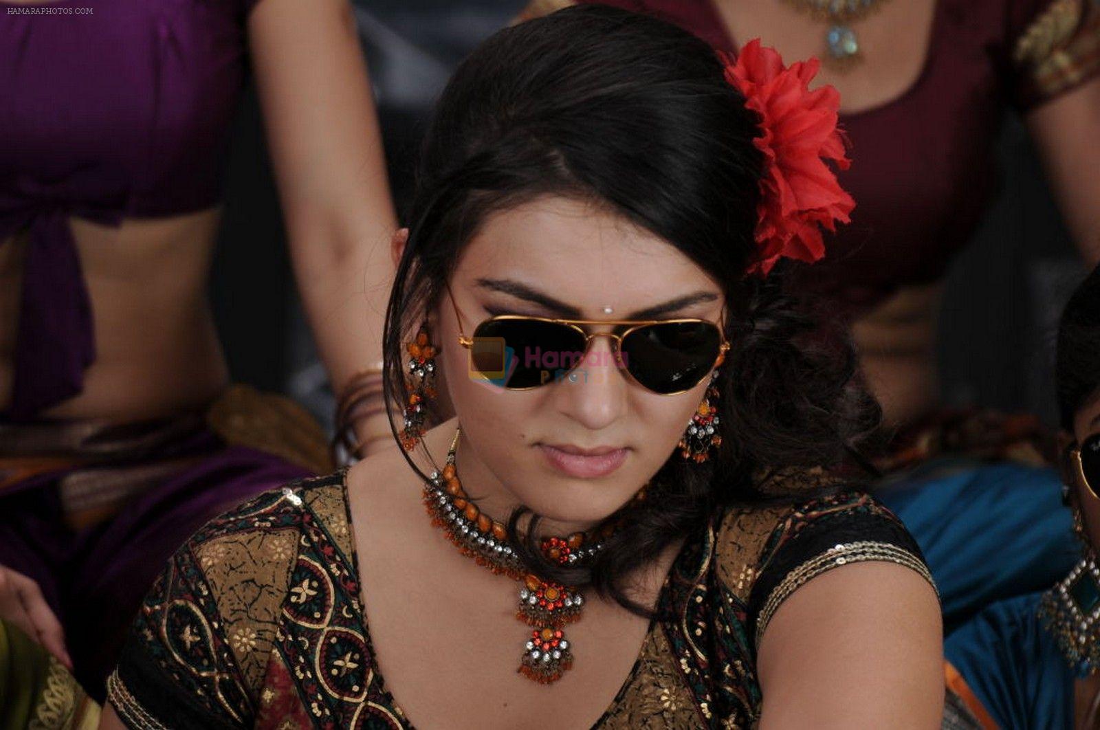 Hansika Motwani in a song shoot / Hansika Motwani - Bollywood Photos