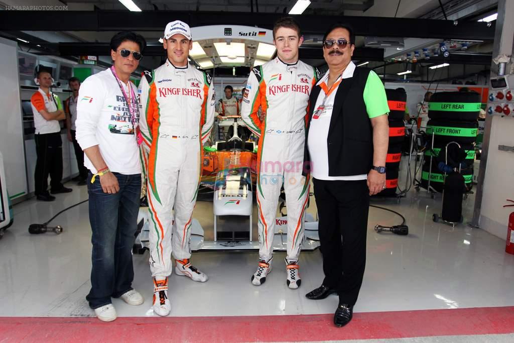 Shahrukh Khan at F1 India in Mumbai on 30th Oct 2011 / Shah Rukh Khan ...