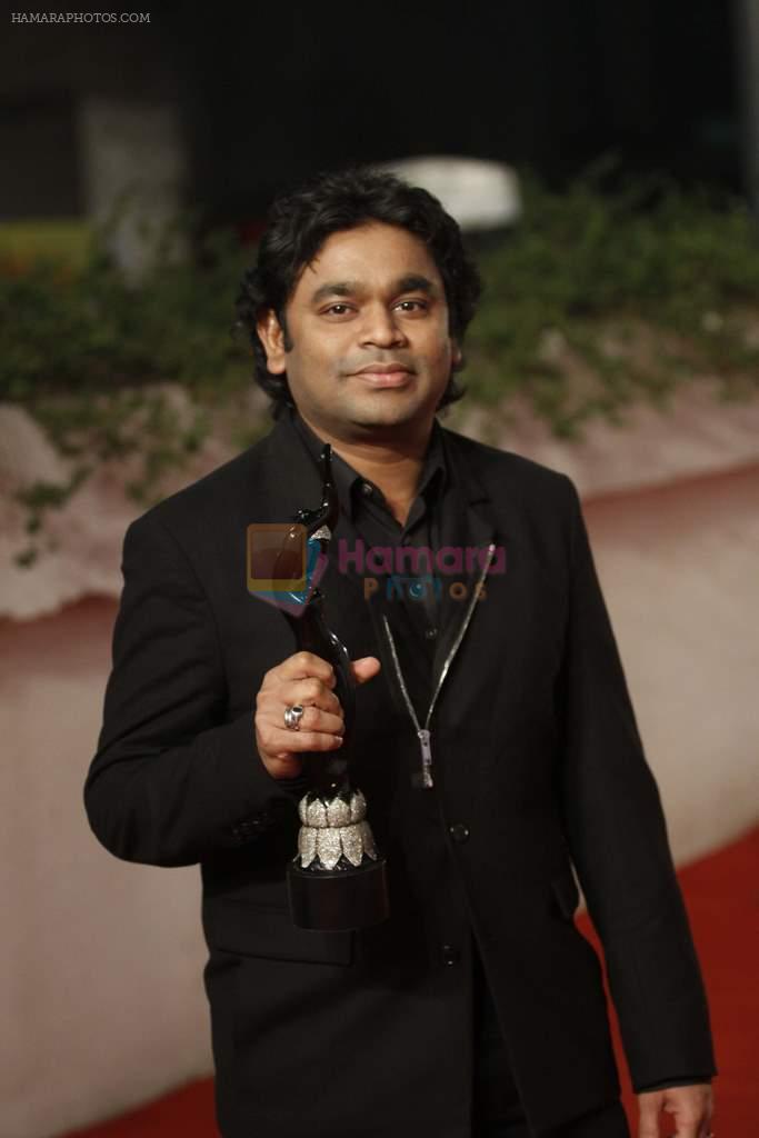 A R Rehman at the _57th !dea Fimfare Awards 2011_... / A.R.Rehman ...