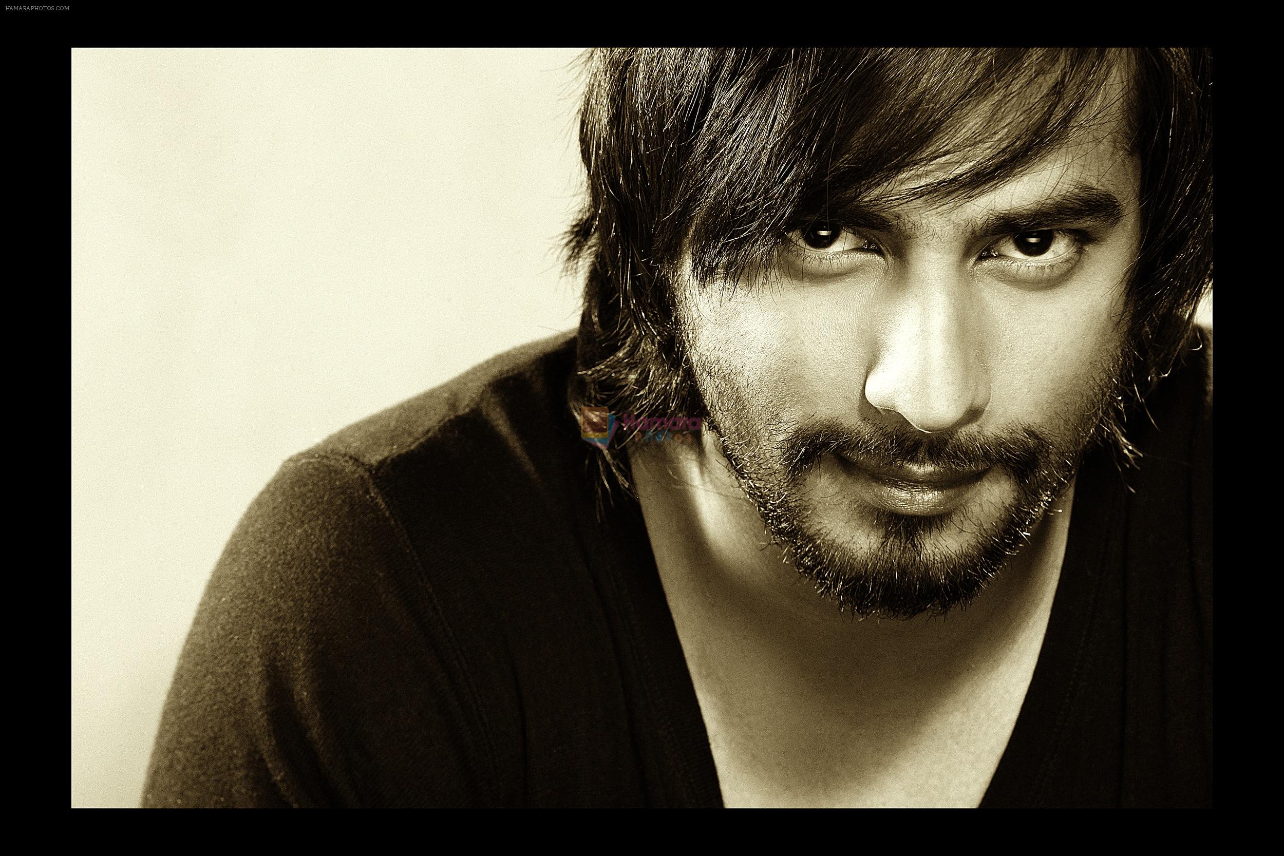 Sehban Azim / Sehban Azim - Bollywood Photos