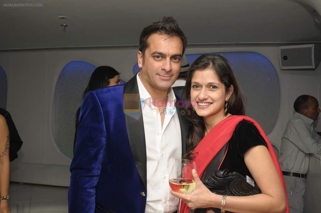Jas Arora with Vidushi Mehra at Reema Sen wedding reception in Mumbai ...