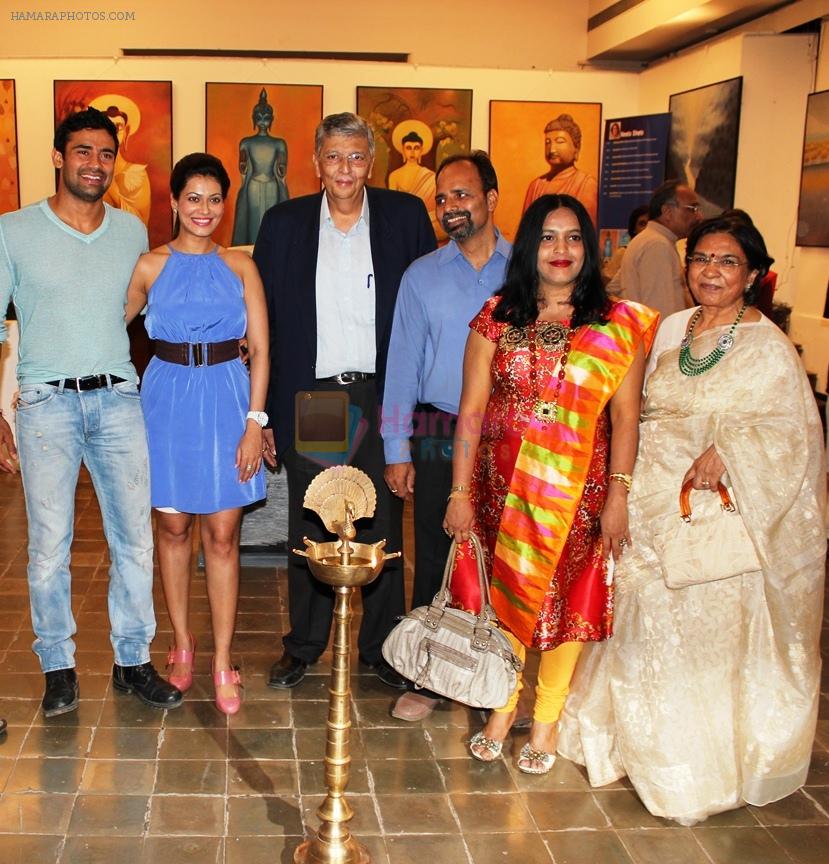 sangram singh, payal rohatgi, curator Nitin Shete, sculptor Ashok Gaur ...