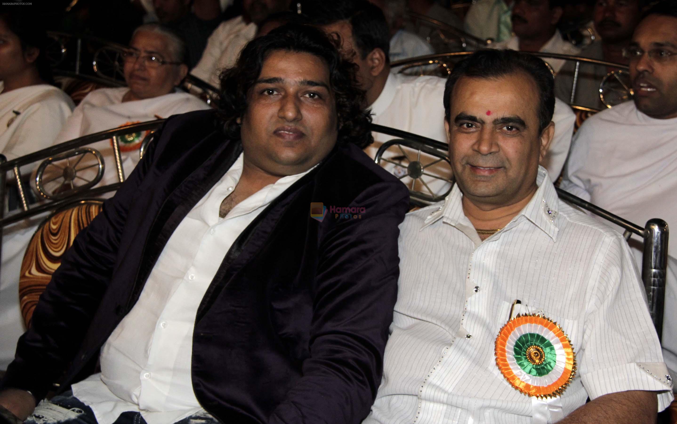 shabab sabri & yogesh lakhani at closing of Malad sports fiesta ...