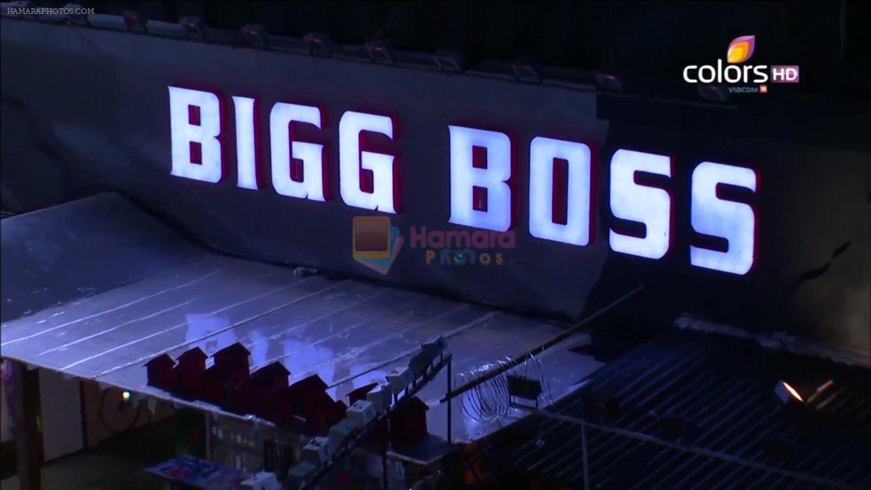 Bigg Boss Season 7 - Day 1 / Bigg Boss - Saath7 - Bollywood Photos