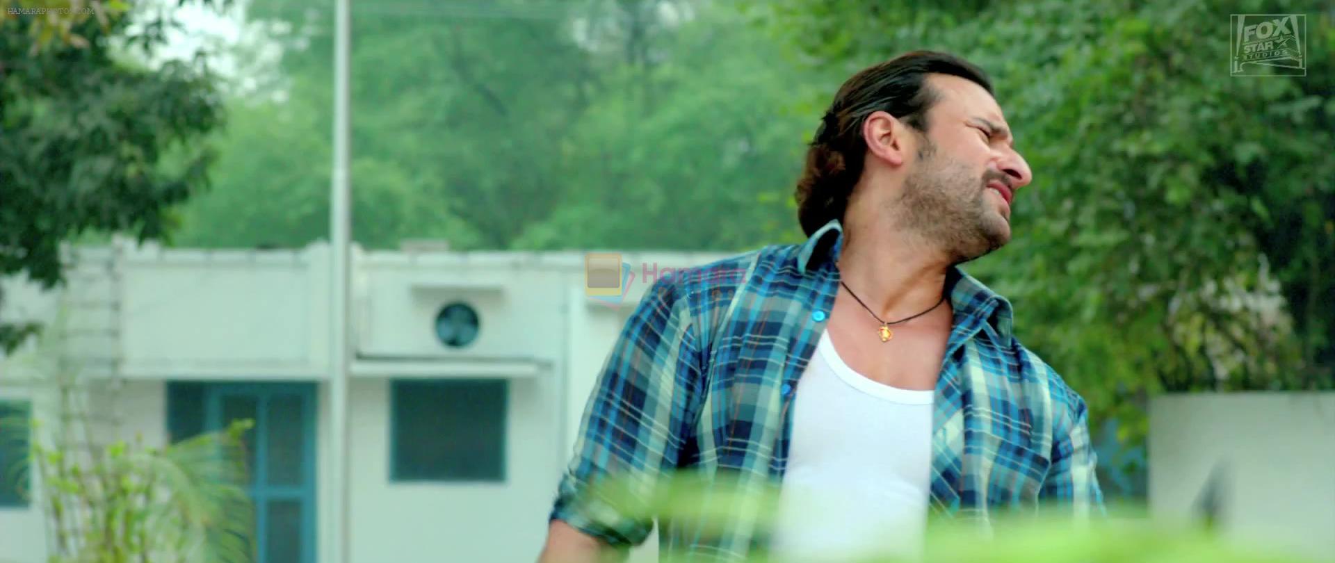 Saif Ali Khan as Raja Mishra in Bullett Raja movie still / Bullett Raja ...
